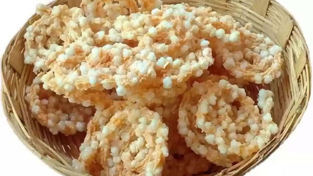 Recipe: उन्हाळ्यात वाळवणासाठी बनवा कुरकुरीत साबुदाणा बटाटा चकली; रेसिपी ...