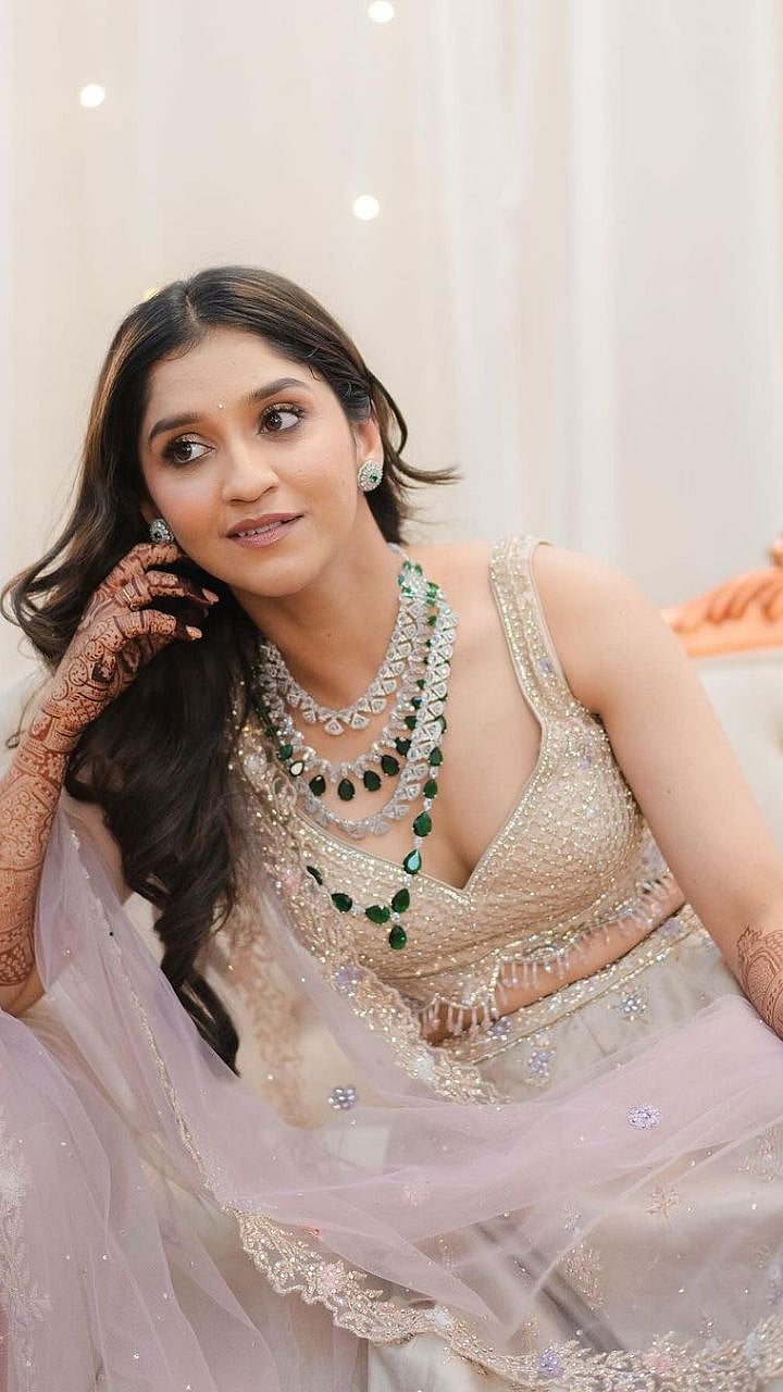 Marathi Actress Shivani Sonar Shared New Photos Looking Very Gorgeous ...