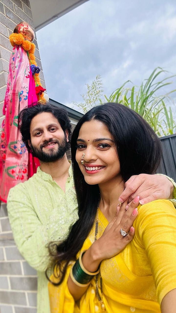Pooja Sawant Celebrate Gudi Padwa: पूजा सावंतने सिद्धेशसोबत ...