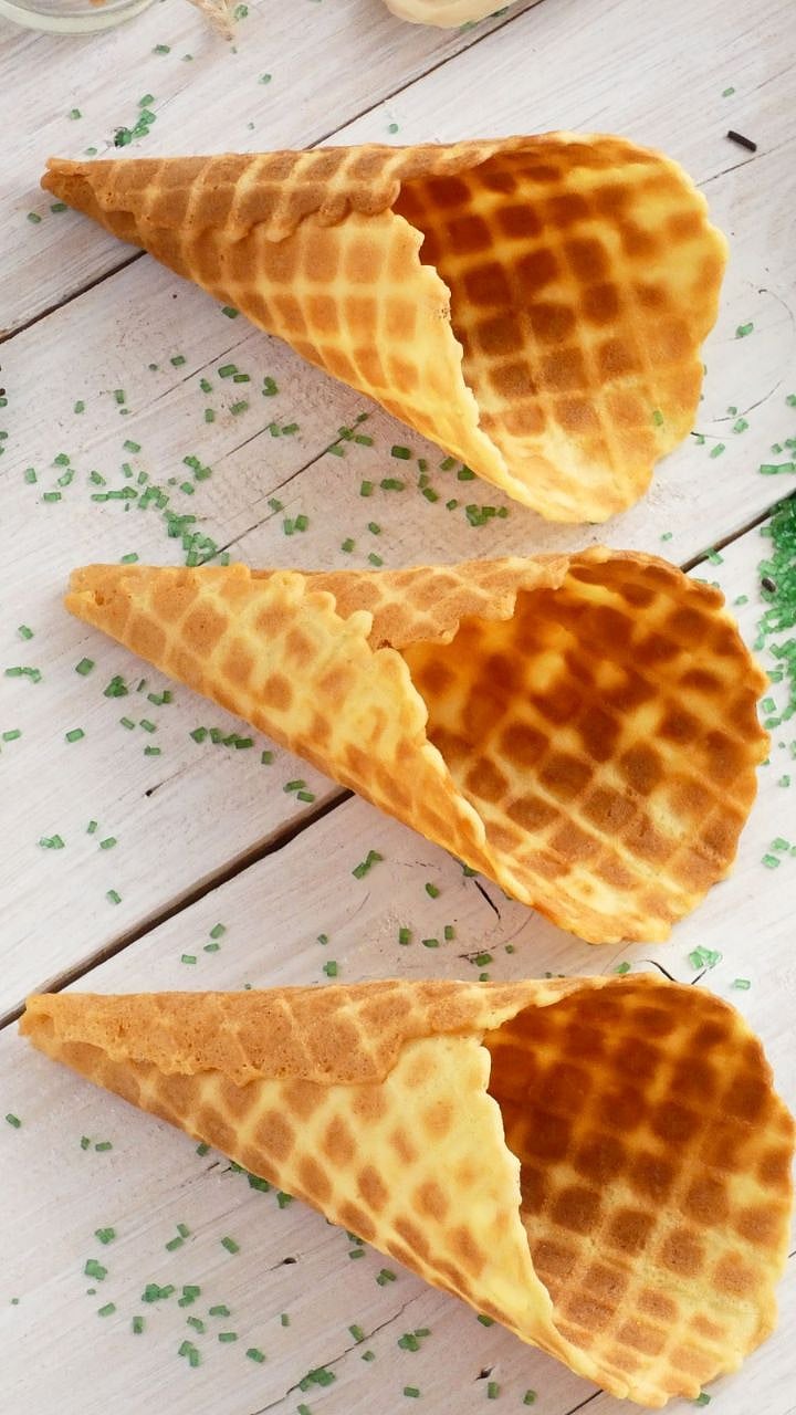 Ice Cream Cone Recipe: घरच्या घरी बनवा कुरकुरीत आईस्क्रिमचा कोन; सोपी ...