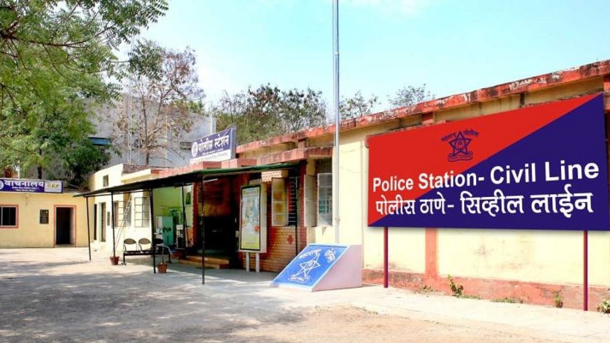 Akola Police : बड्या डॉक्टरांविरुद्ध होती तक्रार; पोलिसांनी महिलेला ...