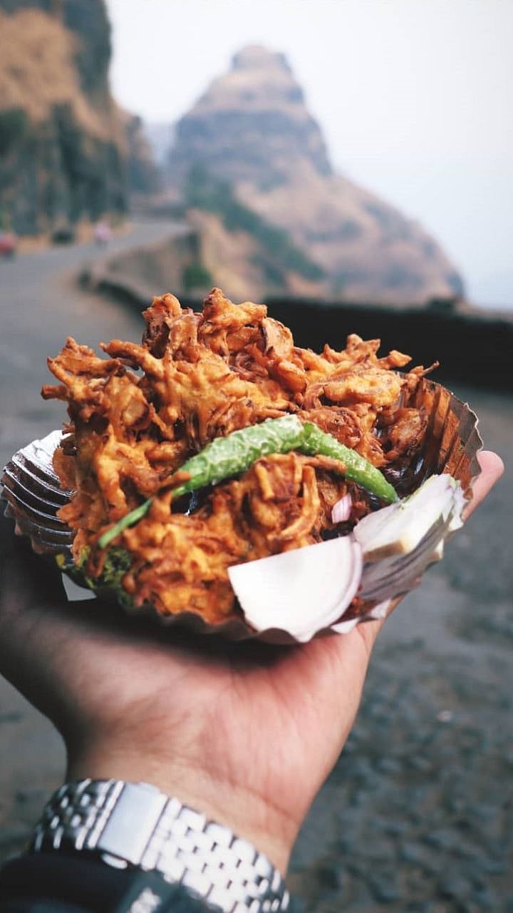 Onion Bhaji: हिवाळ्यात संध्याकाळच्या नाश्त्याला बनवा कुरकुरीत कांदा भजी ...