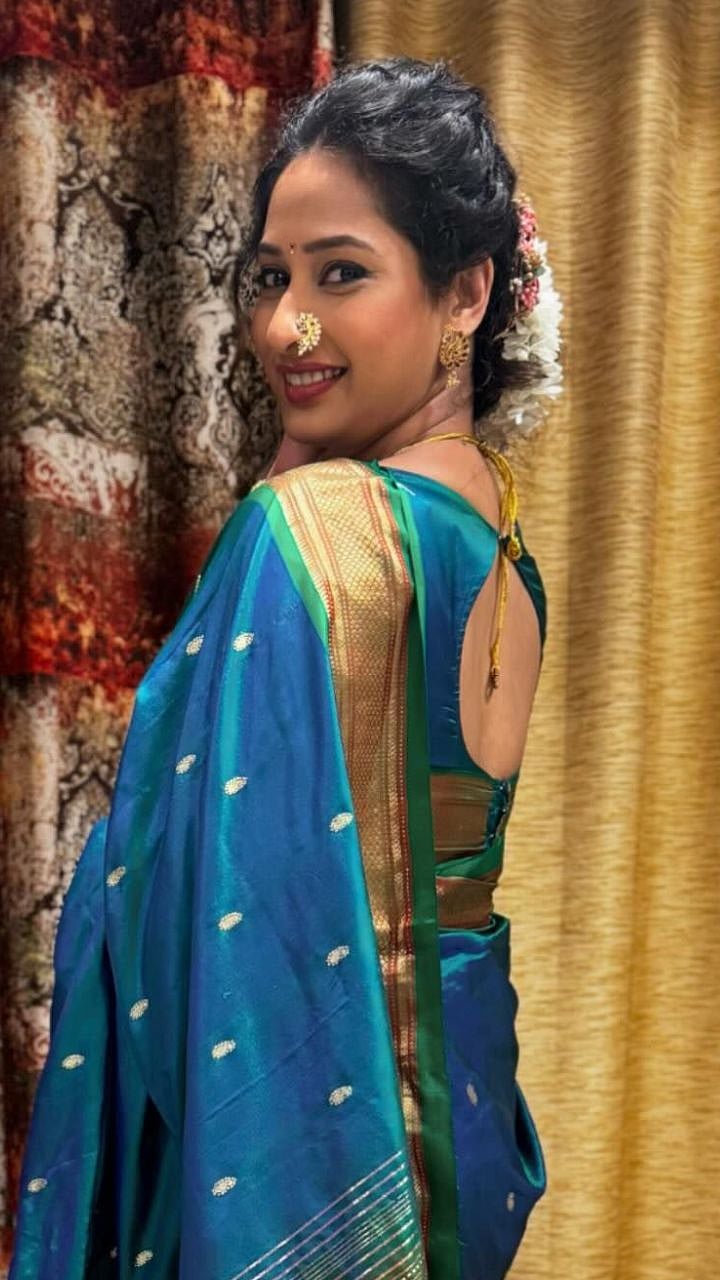 Priya Marathe: मोरपीसी रंगाच्या पैठणीत प्रियाचा मराठमोळा साज |marathi ...