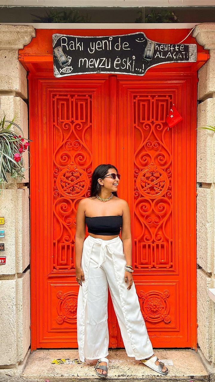 Aanvi Kamdar: 300 फूट दरीत पडून मरण पावलेली रील्स स्टार अन्वी कामदार ...