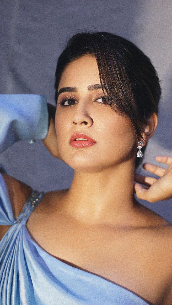 Vaidehi Parshurami: ये चाँद सा रोशन चेहरा