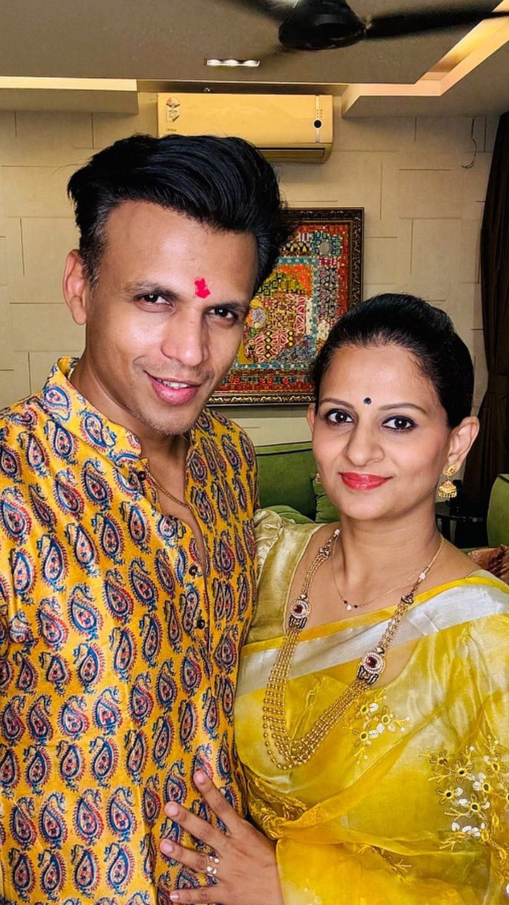 Bigg Boss Marathi: अभिजीत सावंतची पत्नी आहे तरी कोण? या क्षेत्रात आहे कार्यरत| bigg boss marathi ...