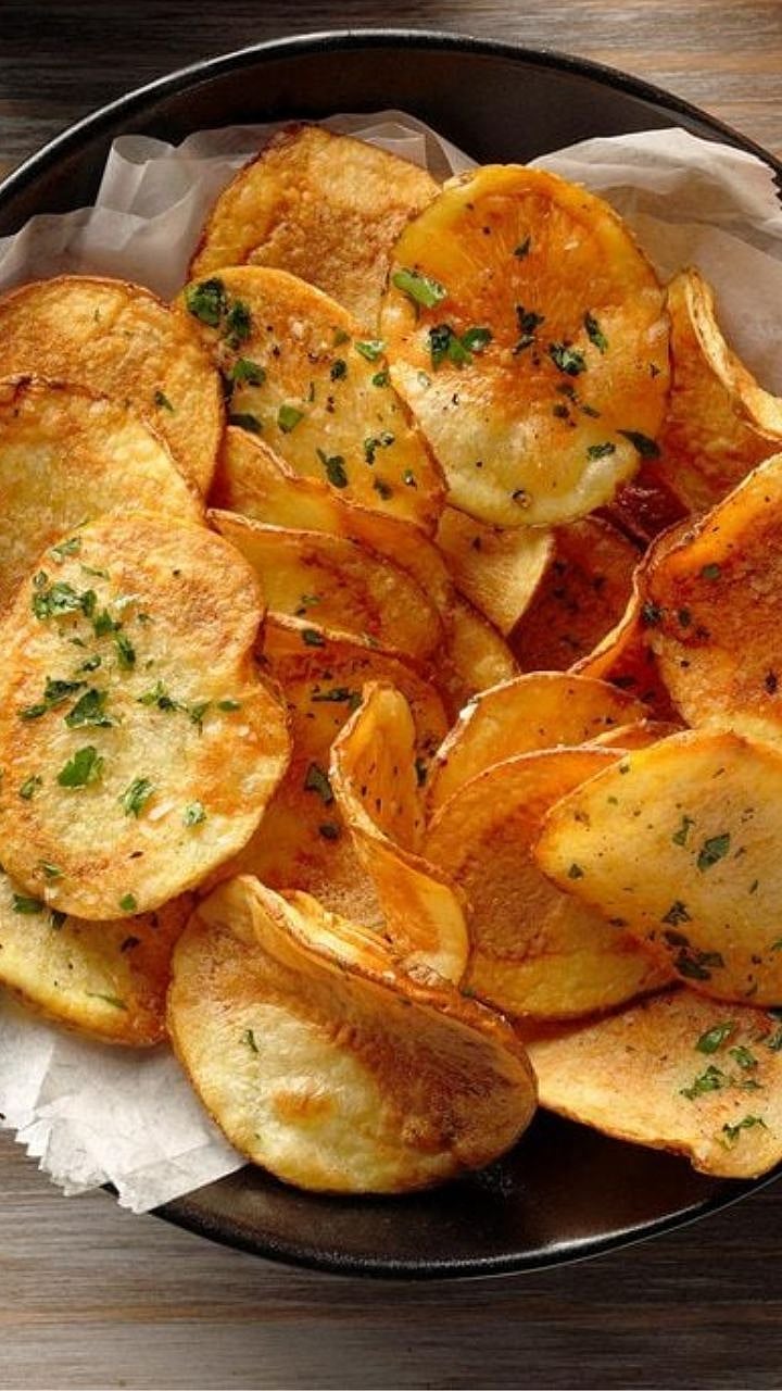 Without Oil Potato Chips: एकही थेंब तेल न वापरता घरच्या घरी बनवा ...