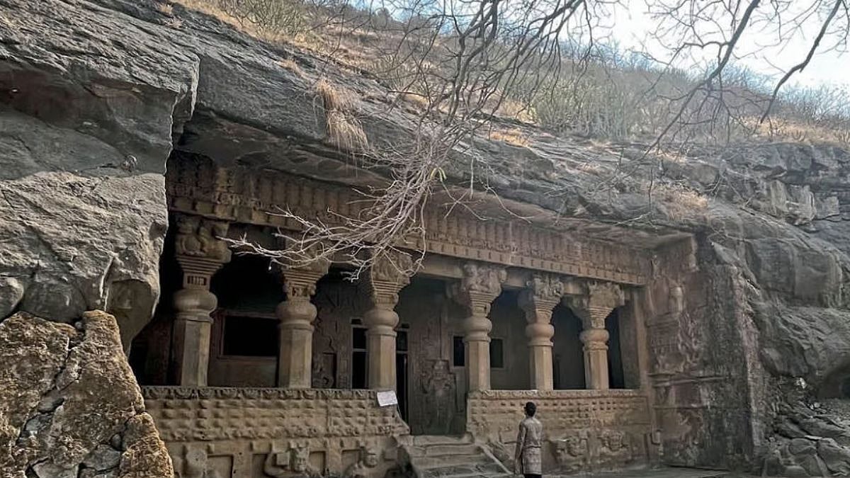 Nashik Tourist Places : अविस्मरणीय क्षणांचा अनुभव घ्यायचाय? नाशिकच्या ...