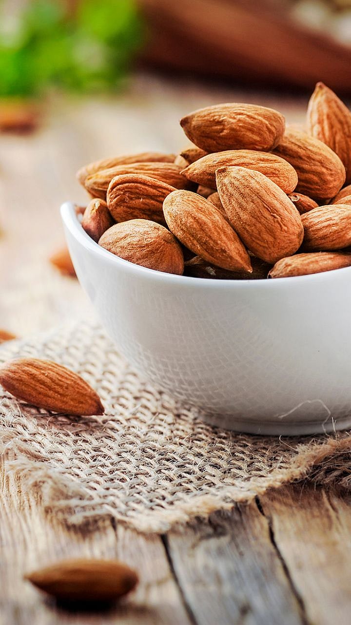 बदाम खाण्याची योग्य वेळ कोणती? |what is the right time to eat almonds ...