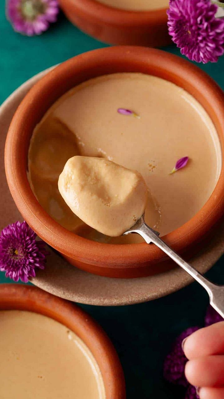 Mishti Doi Recipe : मिष्टी दोई बनवण्याची सिंपल आणि सोपी रेसिपी | mishti ...