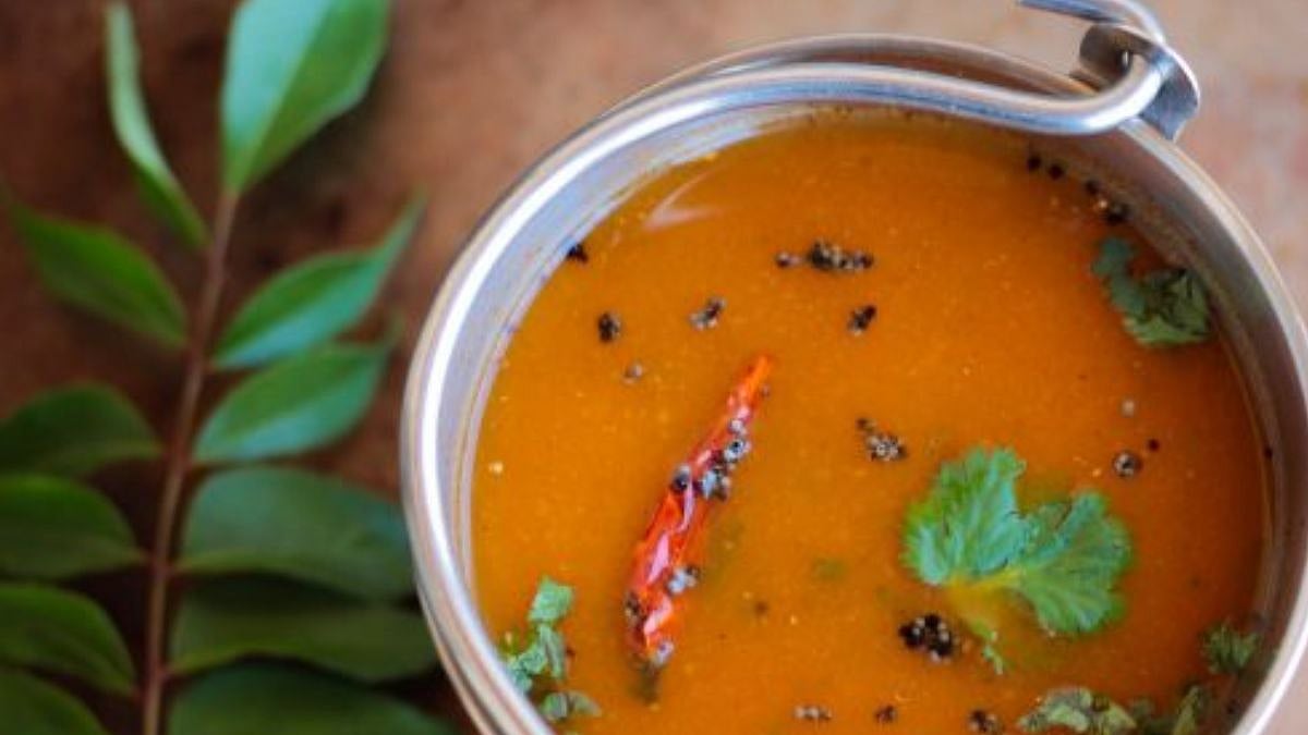 Rasam Recipe : साऊथ इंडियन स्टाइल घरच्याघरी बनवा चटकदार रसम; वाचा ...