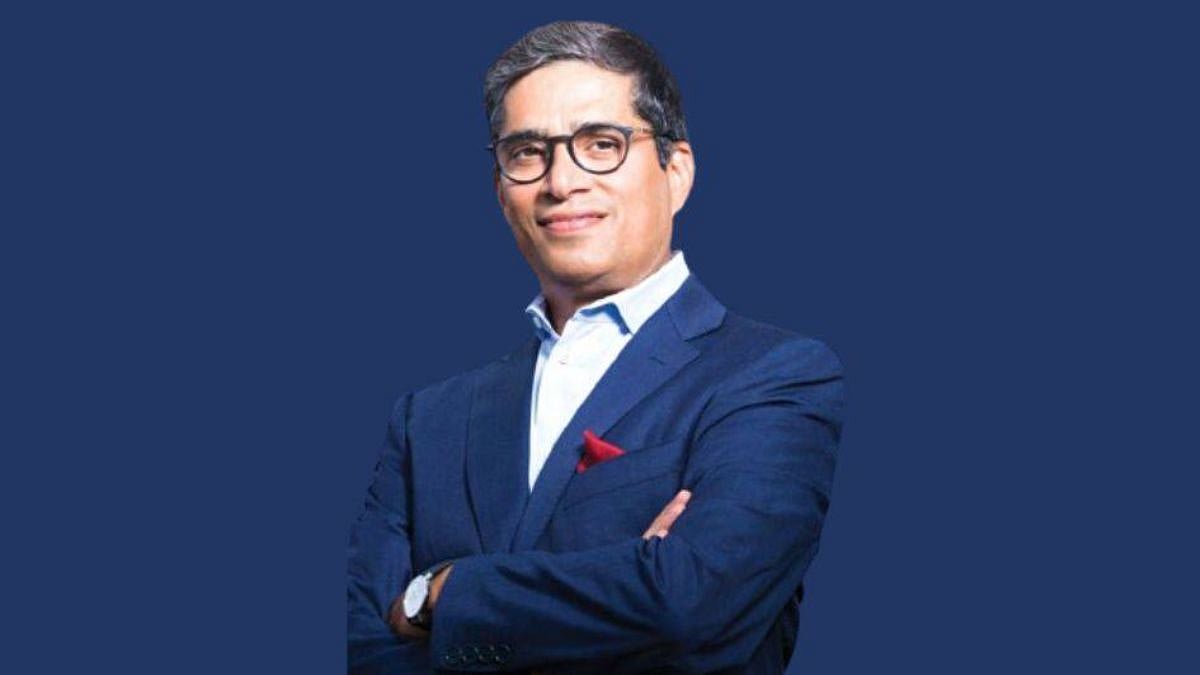 Success Story: घरी जाऊन पेन विकायचा, एका आयडिने जग बदलले, २३०० ...