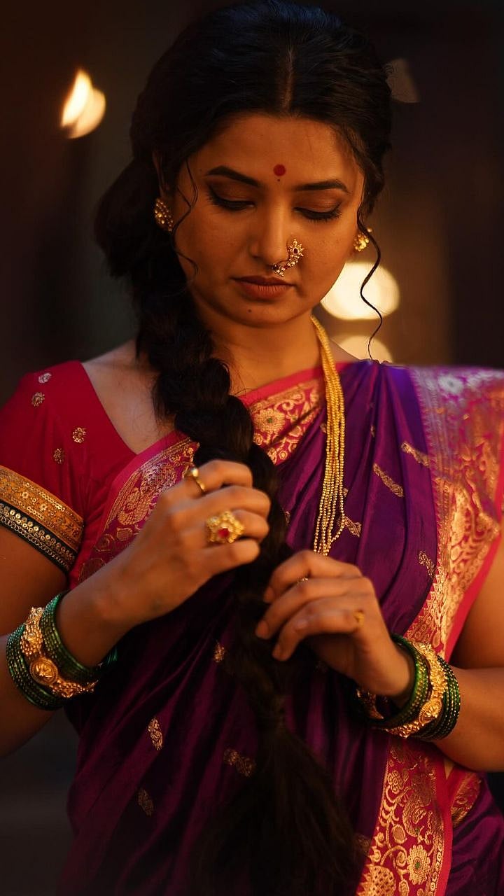 Prajakta Mali: लखलखत्या तेजाची, झगमगत्या रुपाची, रंभा जणू मी देखणी ...