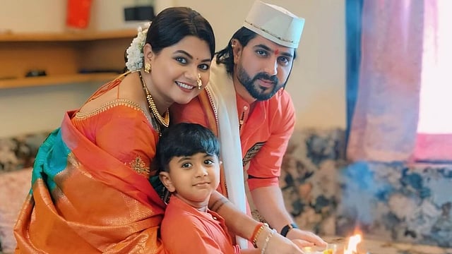 Namrata Sambherao-Yogesh: सोशल मीडियावर मेसेज, मैत्री अन् प्रेम; अशी ...