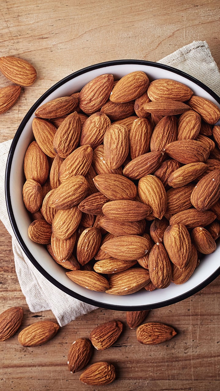 Health Tips: बदाम खाण्यापूर्वी लक्षात ठेवा 'या' गोष्टी |remember these ...