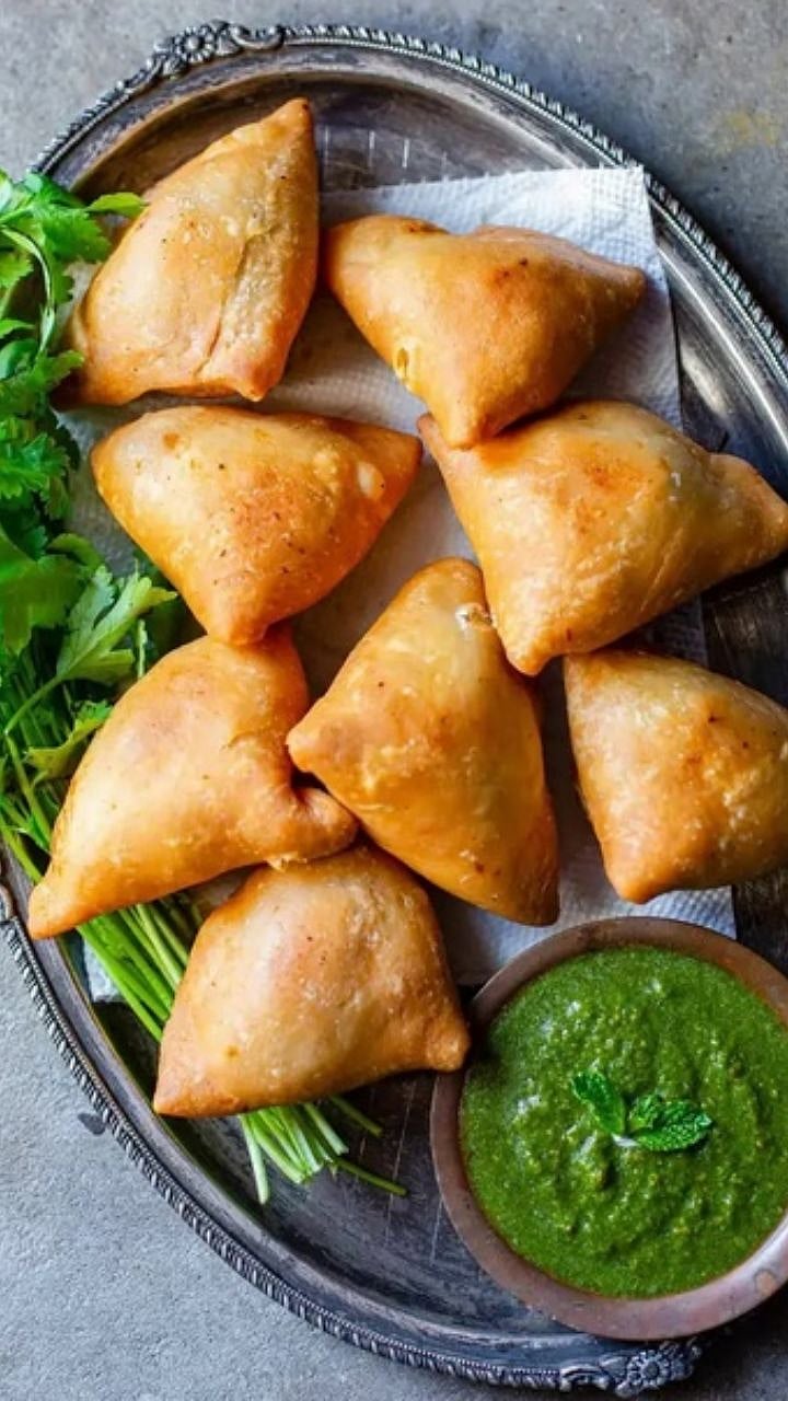 Samosa Recipe: नवीन वर्षात बाहेरचे जंक फूड टाळा अन् घरीच बनवा समोसा ...