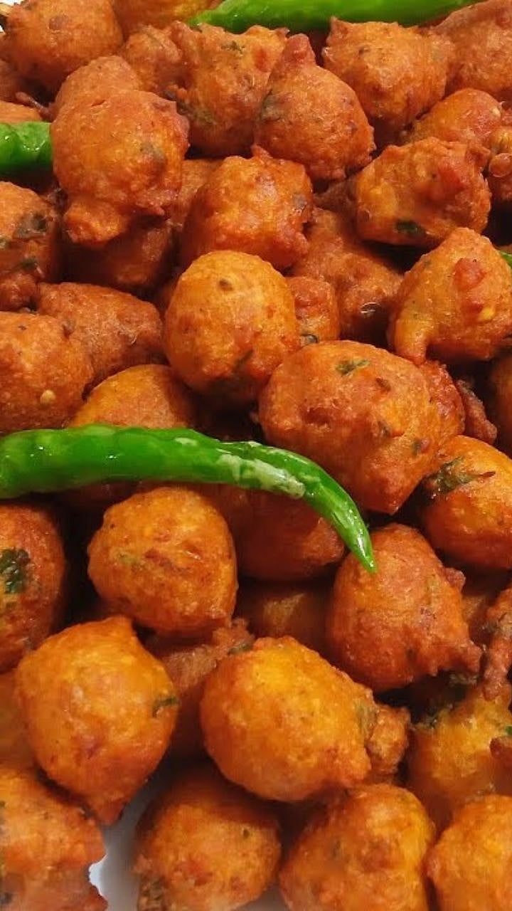 Moong Pakoda: थंडीत नाश्त्याचा खास बेत, मूठभर मुगापासून झटपट बनवा पकोडे ...