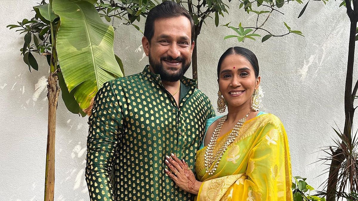 Prasad Oak-Manjiri Oak: दोन वेळच्या जेवणासाठीही पैसे नव्हते, कुटुंबाचा ...