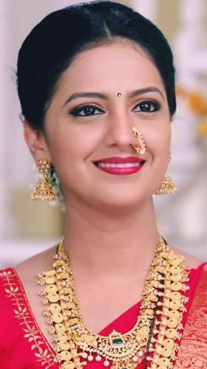 'होणार सून मी ह्या घरची' फेम तेजश्री प्रधानचं खरं वय किती?|how old is ...