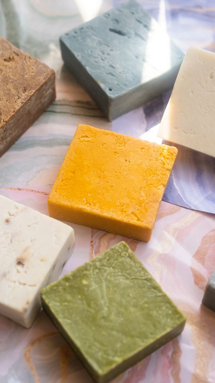 चेहऱ्यावर आंघोळीचा साबण का लावू नये?|why should not use soap on face ...