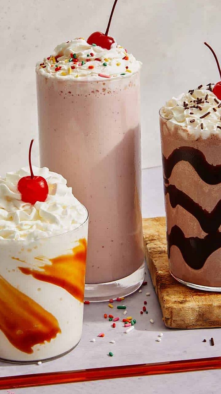 Morning Milkshake : मॉर्निंग वॉक करून आल्यावर 'हा' मिल्कशेक प्या ...