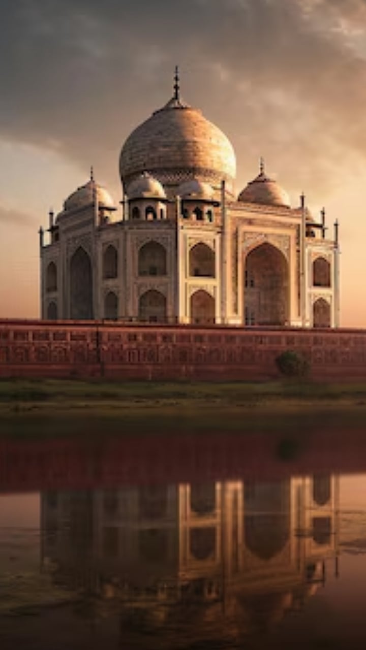 Taj Mahal : ताजमहालच्या तळाशी एकूण किती खोल्या आहेत? | taj mahal ...