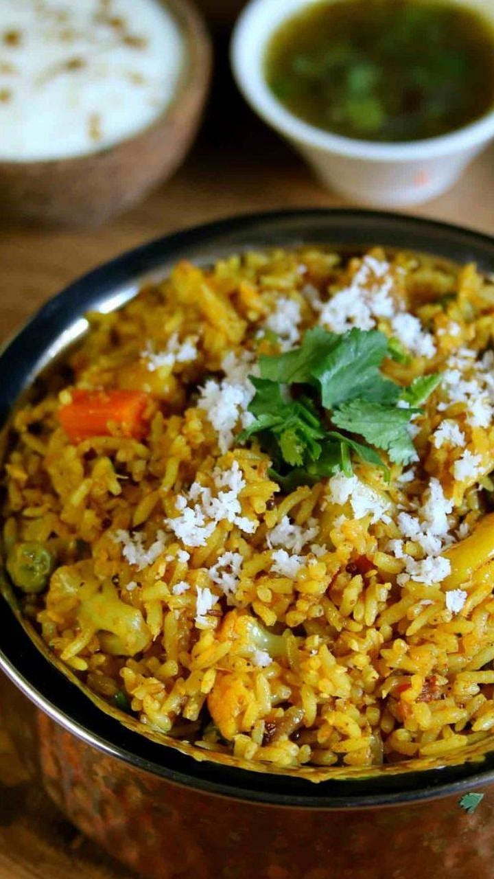 Fodnicha Bhat Recipe : मऊ-मोकळा फोडणीचा भात, फक्त वापरा 'ही' ट्रिक ...