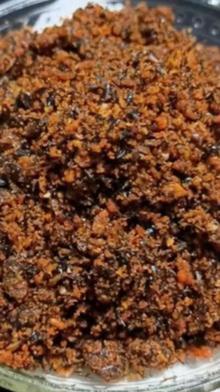 Tilkut Chutney Recipe : थंडीची चाहूल लागताच बनवा चटकदार तिळकूट चटणी ...