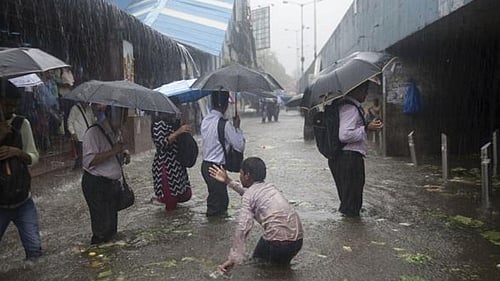 26 July 2005 Mumbai Flood : २६ जुलै! मुंबईकरांचं आयुष्य बदलून टाकणारा ...