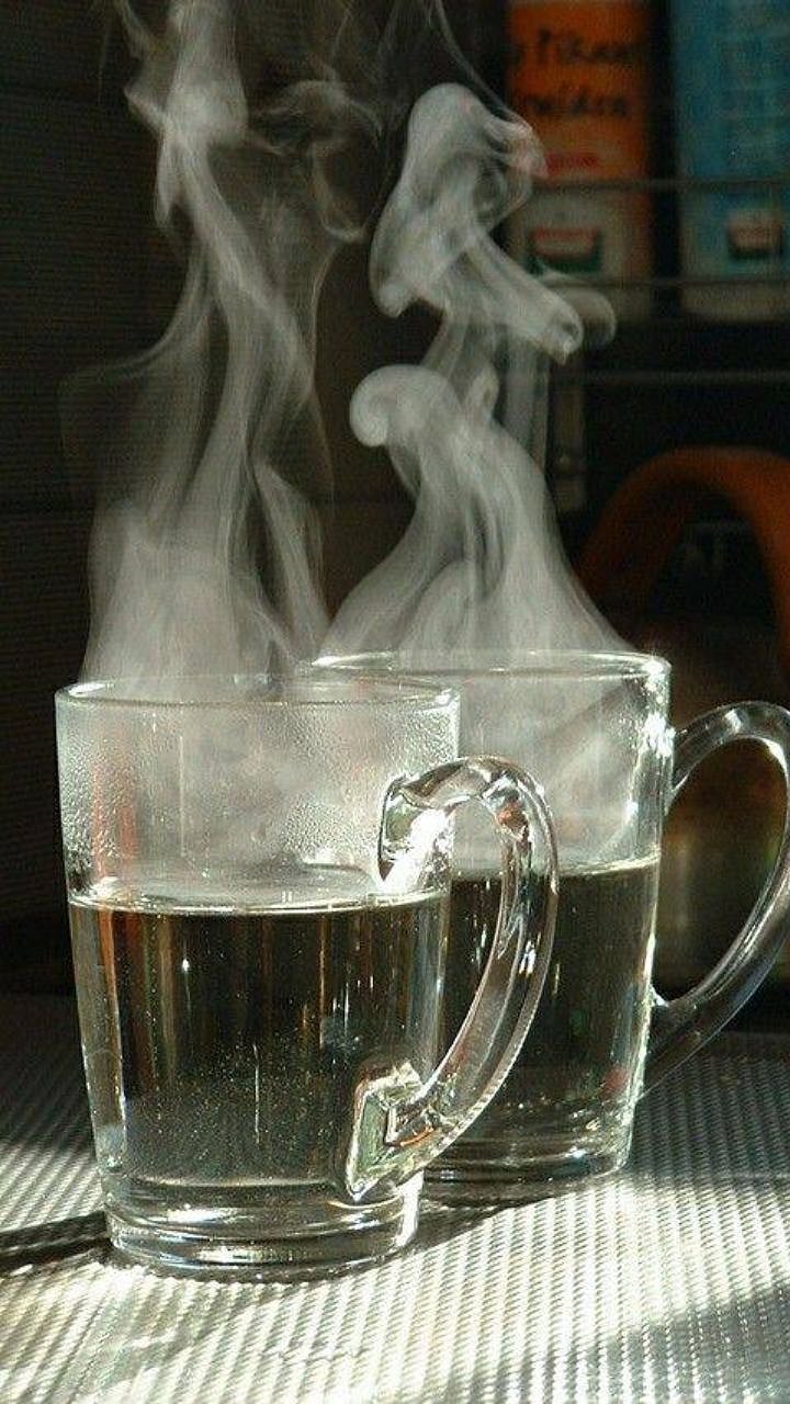 सकाळी रिकाम्यापोटी गरम पाणी पिण्याचे फायदे काय?|health benefits of ...