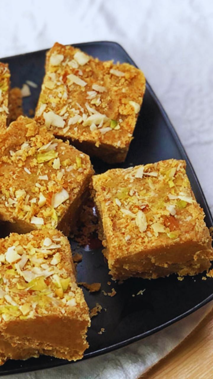 Mohanthal Recipe : हलवाई स्टाइल परफेक्ट 'मोहनथाळ', आताच नोट करा साहित्य ...