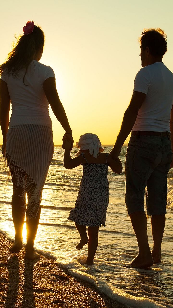 Family Budget Trip : कुटुंबासोबत कमी बजेटमध्ये ट्रिप प्लॅन करताय? मग या ...