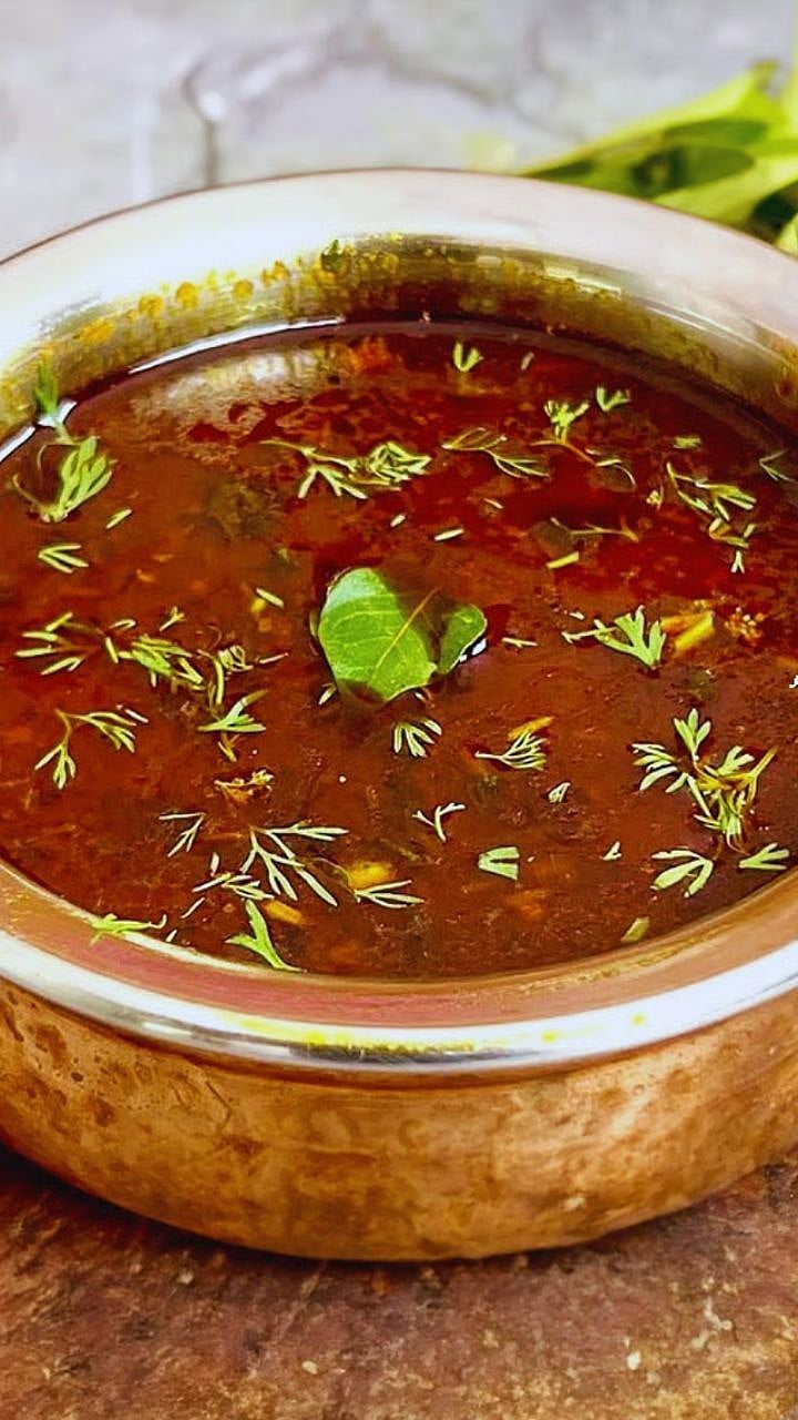 Katachi Amti Recipe: मकरसंक्रांतीला पुरणपोळीसोबत बनवा झणझणीत कटाची आमटी ...