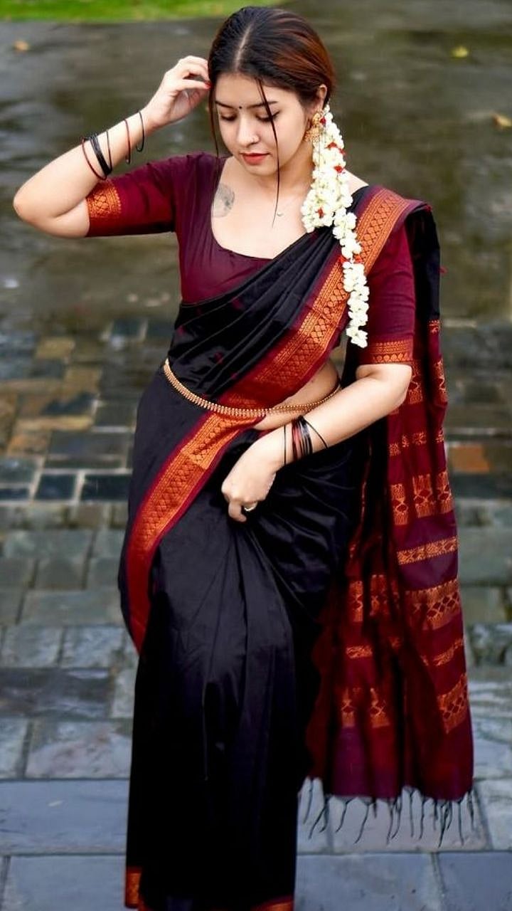 खण साडीचा नवा थाट! संक्रांतीला ट्राय करा 'हे' लेटेस्ट ब्लाउज पॅटर्न आणि ...