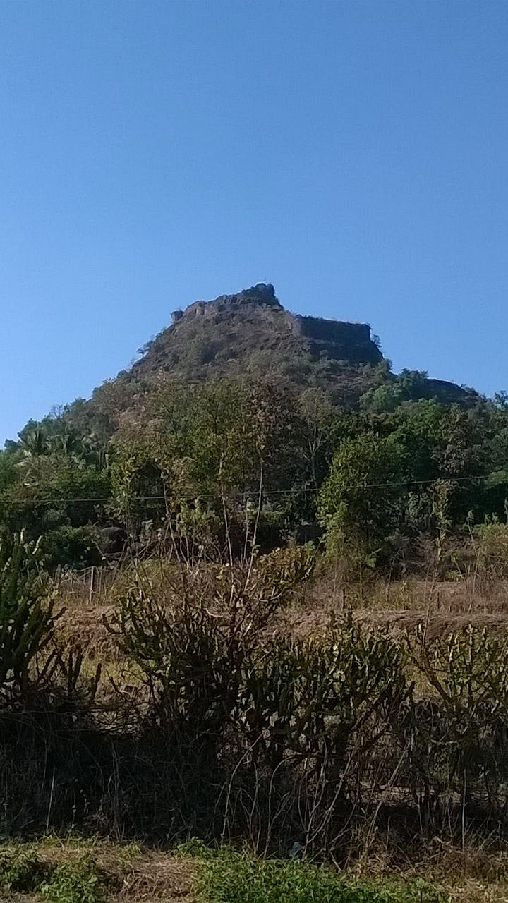 Maharashtra Tourism : रोहाजवळील ट्रेकर्ससाठी 'हा' आहे खास किल्ला ...