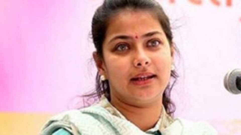Pranithi Shinde News: कर्नाटकमधील कामगिरीचं बक्षिस! कॉंग्रेसकडून आमदार ...