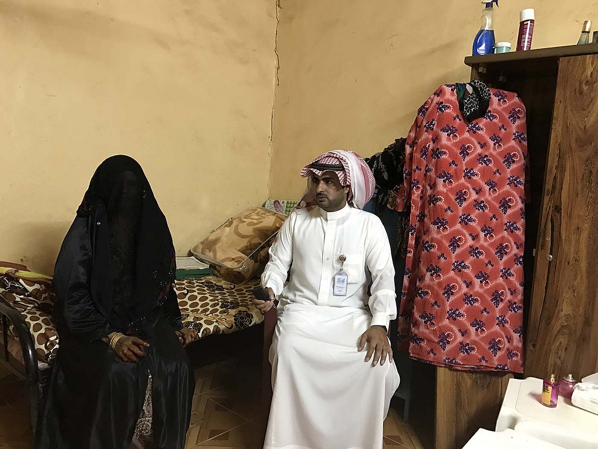 شاهد.. "حليمة" قصة مؤلمة لمواطنة تبحث 4 أعوام عن سجل مدني