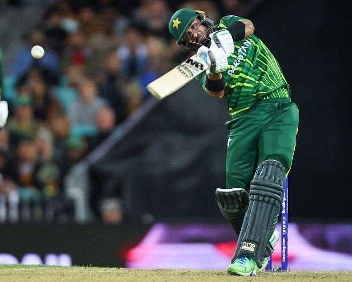 Iftikhar Ahmed's Mammoth 106 Meter Six In T20 World Cup