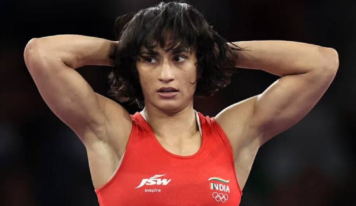Setback for WFI in Vinesh Phogat Case: Supreme Court Stays Hearing on ...