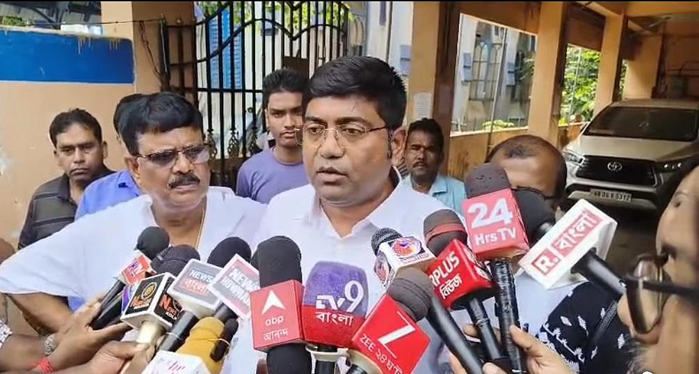 Massive Rebellion in Howrah Zilla Parishad: 25 TMC Members Demand Board ...