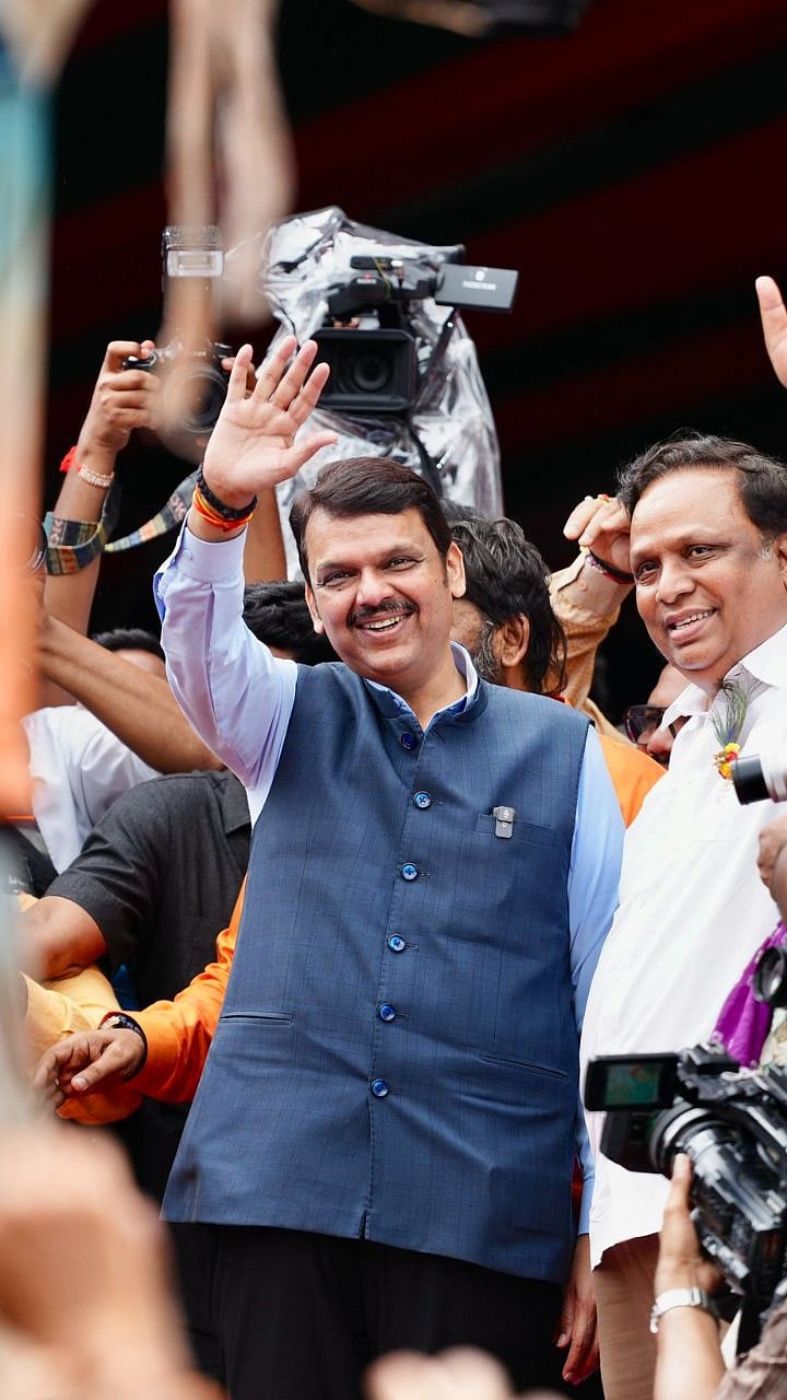 Devendra Fadnavis : मुख्यमंत्री देवेंद्र फडणवीसांचं 'देवाभाऊ' नाव कसं ...