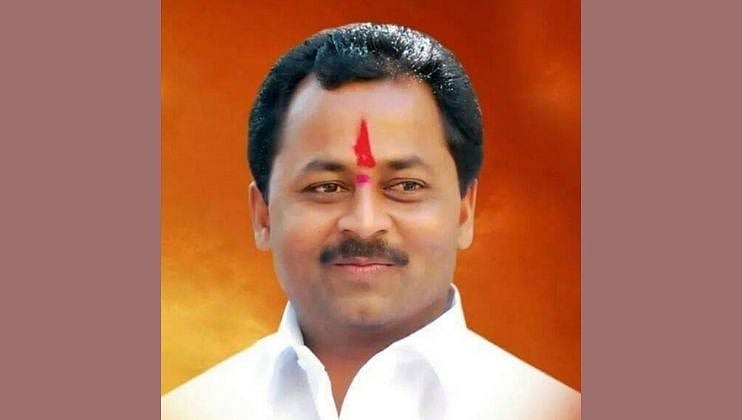 आमदार राजेंद्र राऊत यांची १९ वर्षांपूर्वीच्या गुन्ह्यातून निर्दोष मुक्तता! Rajendra Raut