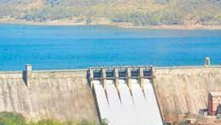 Kukdi project News | कुकडीचे पाणी चार टीएमसी पाणी सोडणार : पाच ...