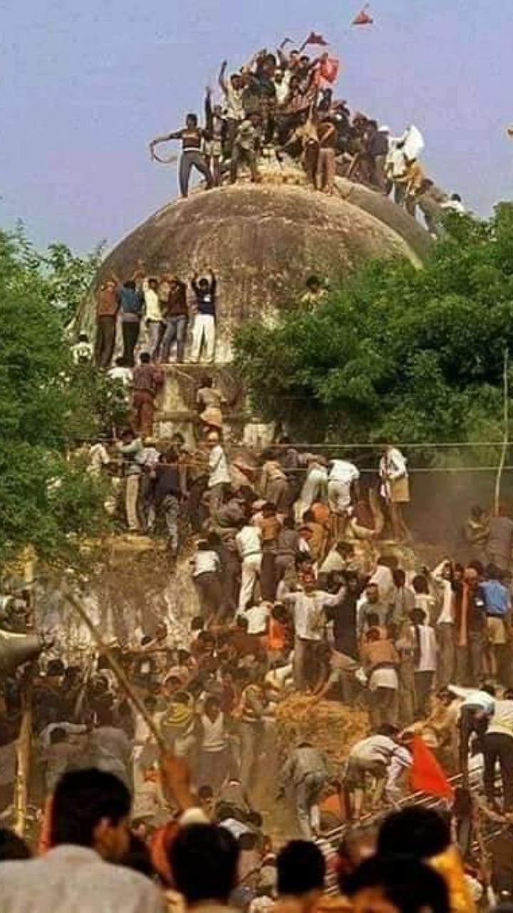 Babri Masjid demolition : बाबरी विध्वंसाची तीस वर्षे...