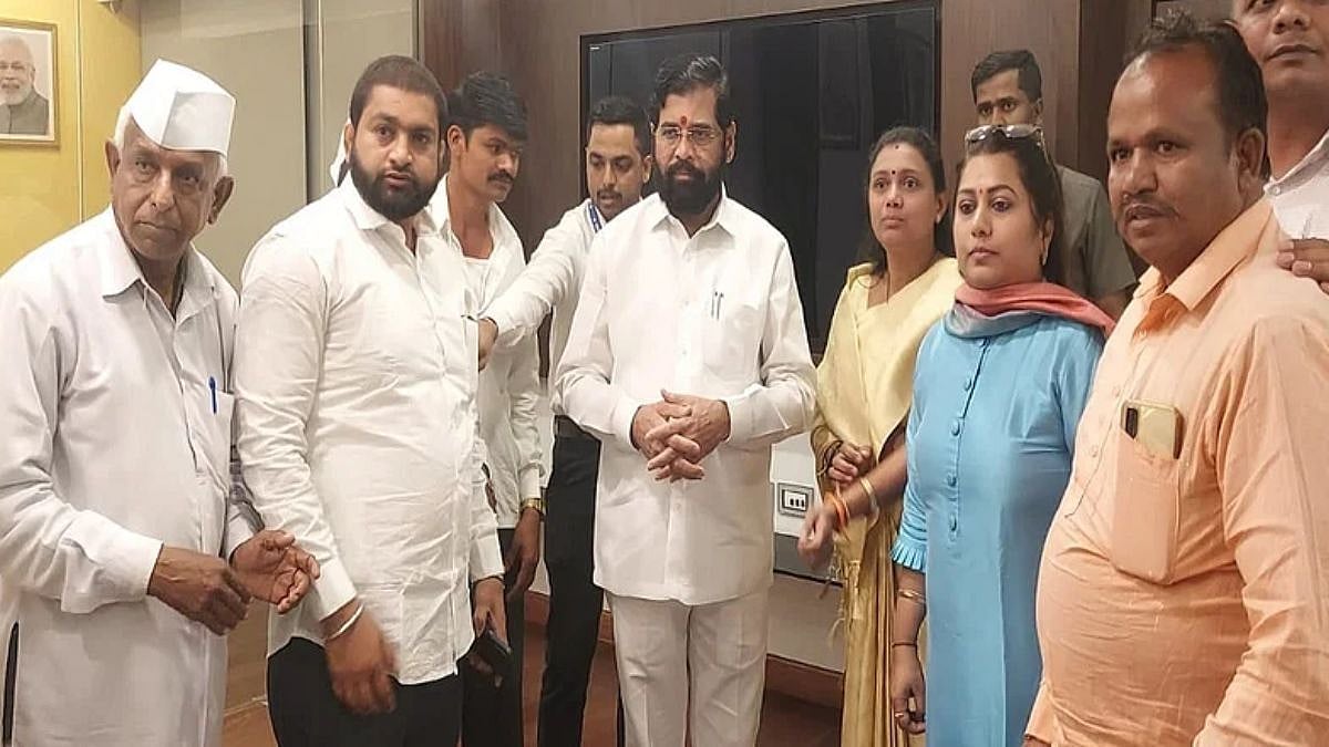 ठाकरेंना पुन्हा धक्का : उपनेतेपदी असलेल्या दिग्गज नेत्याची मुलगी शिंदे ...