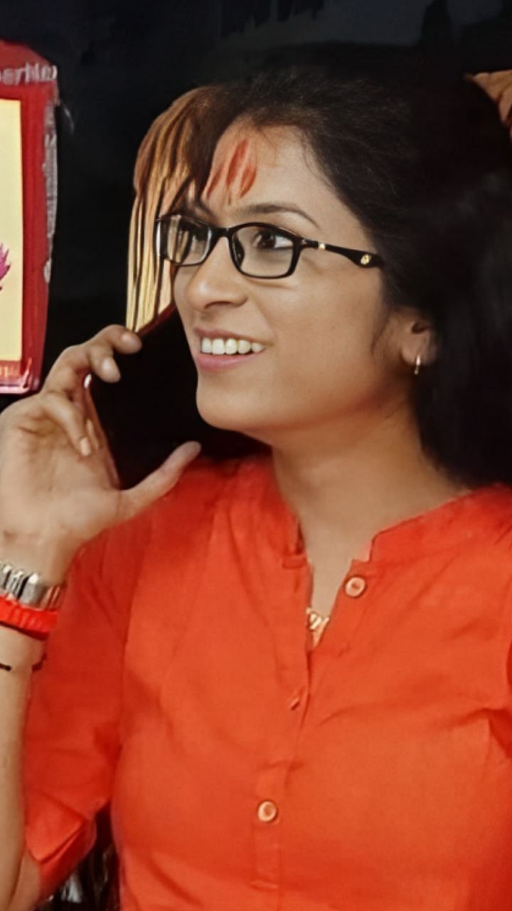 Ayodhya Paul: बाल शिवसैनिक ते ठाकरे गटाच्या पदाधिकारी; शाईफेक झालेल्या ...