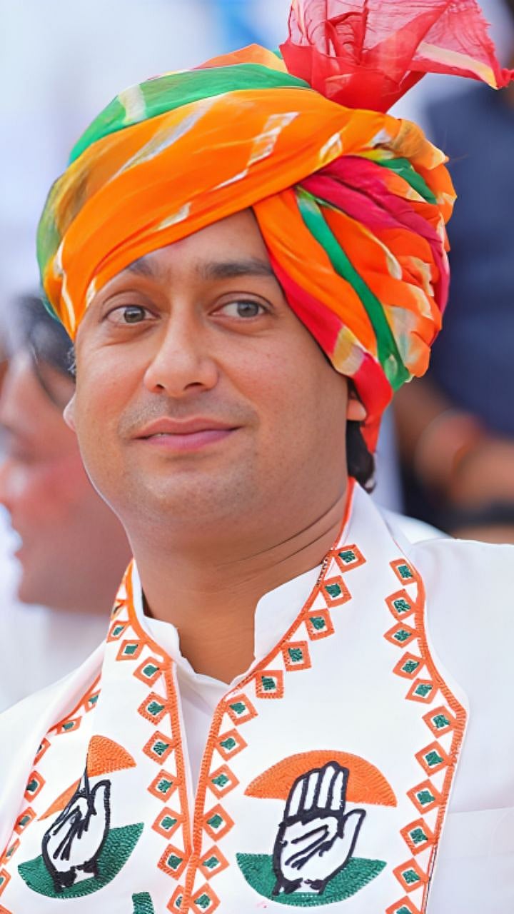 वडील दोनदा मुख्यमंत्री पण आमदारकीची हॅटट्रिक केलेला पुत्र ''लाइमलाइट ...