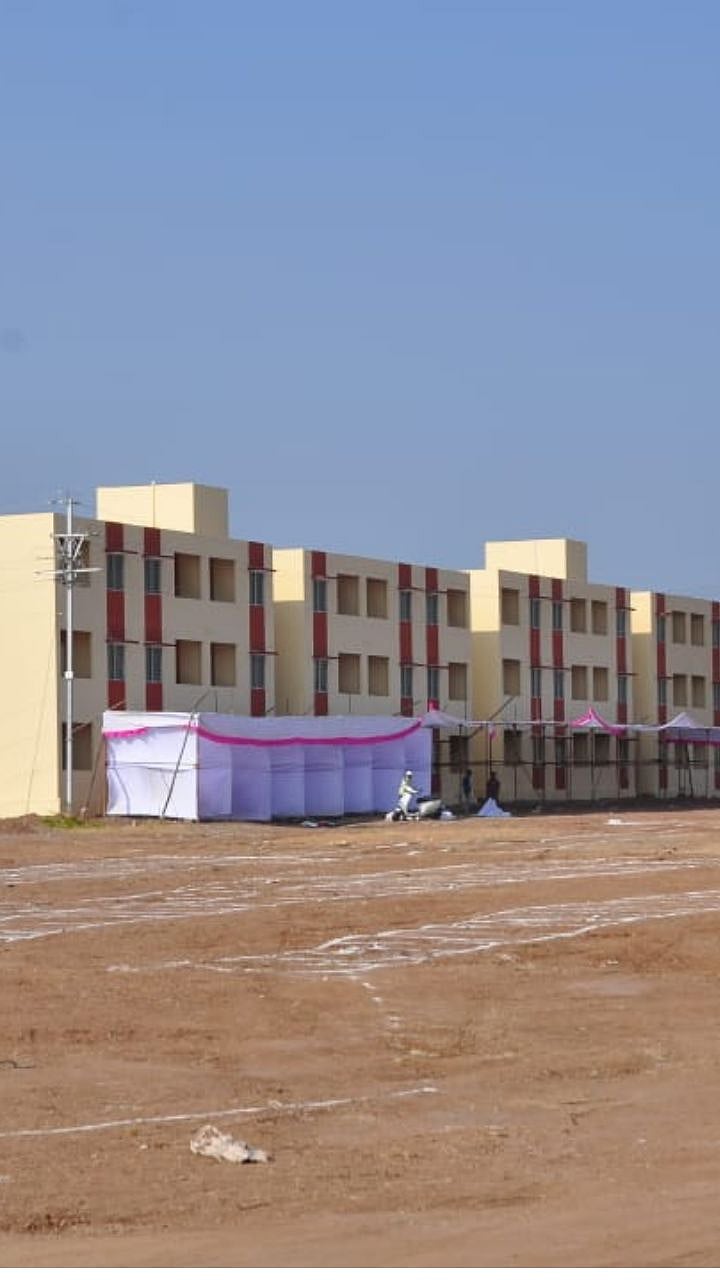 असंघटित कामगारांच्या घरांची स्वप्नपूर्ती : रे नगर : Unorganized workers ...