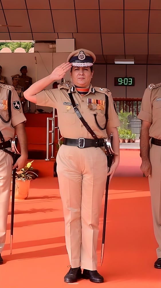 IPS Satwant Atwal Trivedi: हिमाचलमधील राष्ट्रपती पोलीस पदकप्राप्त पहिल्या IPS | Himachal IPS ...