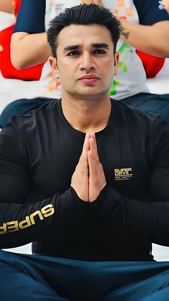 IPS Sachin Atulkar भल्याभल्या सेलिब्रेटींना मागे टाकणाऱ्या या आयपीएसचा ...